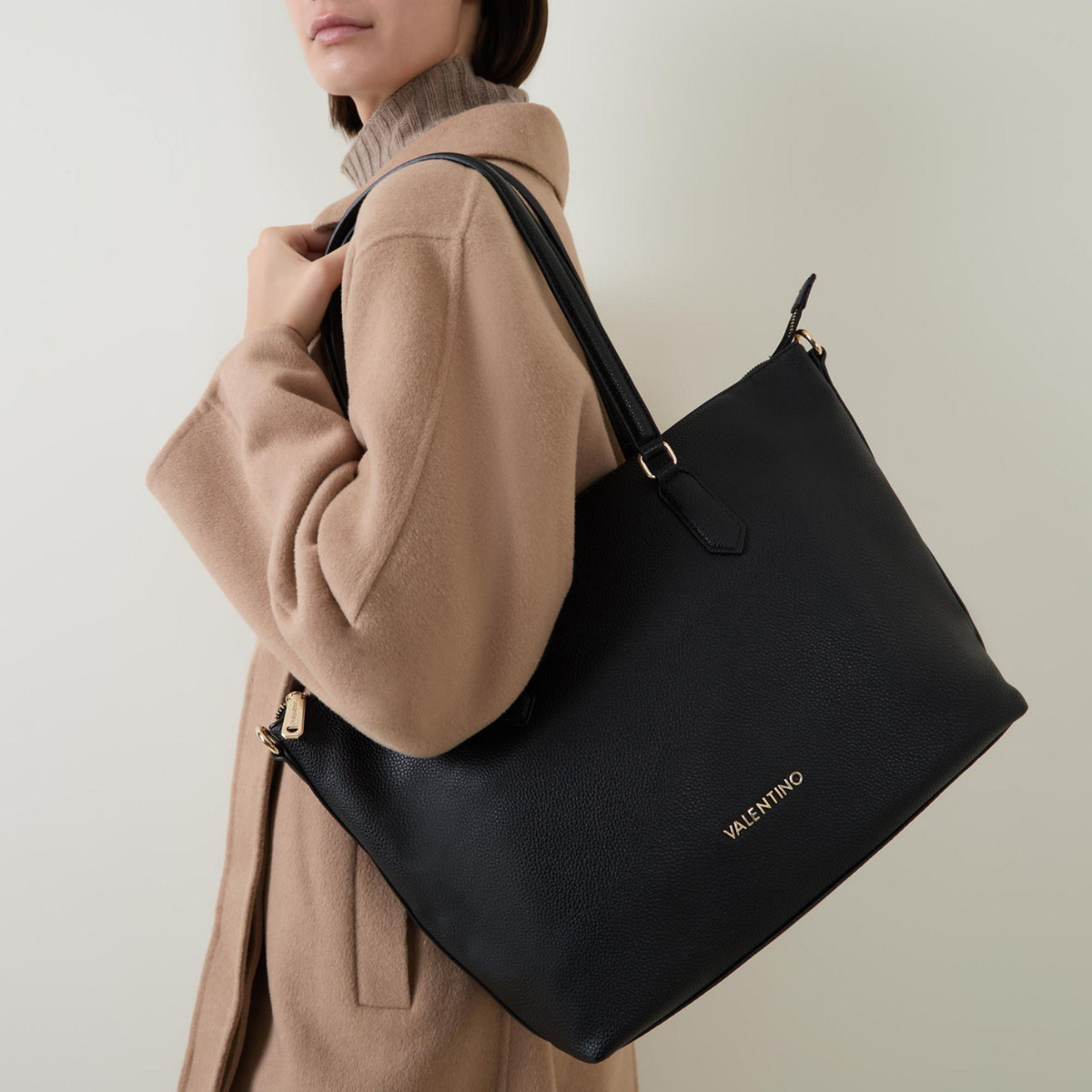 MARIO VALENTINO BRIXTON BLACK TOTE BAG – lovebycomo